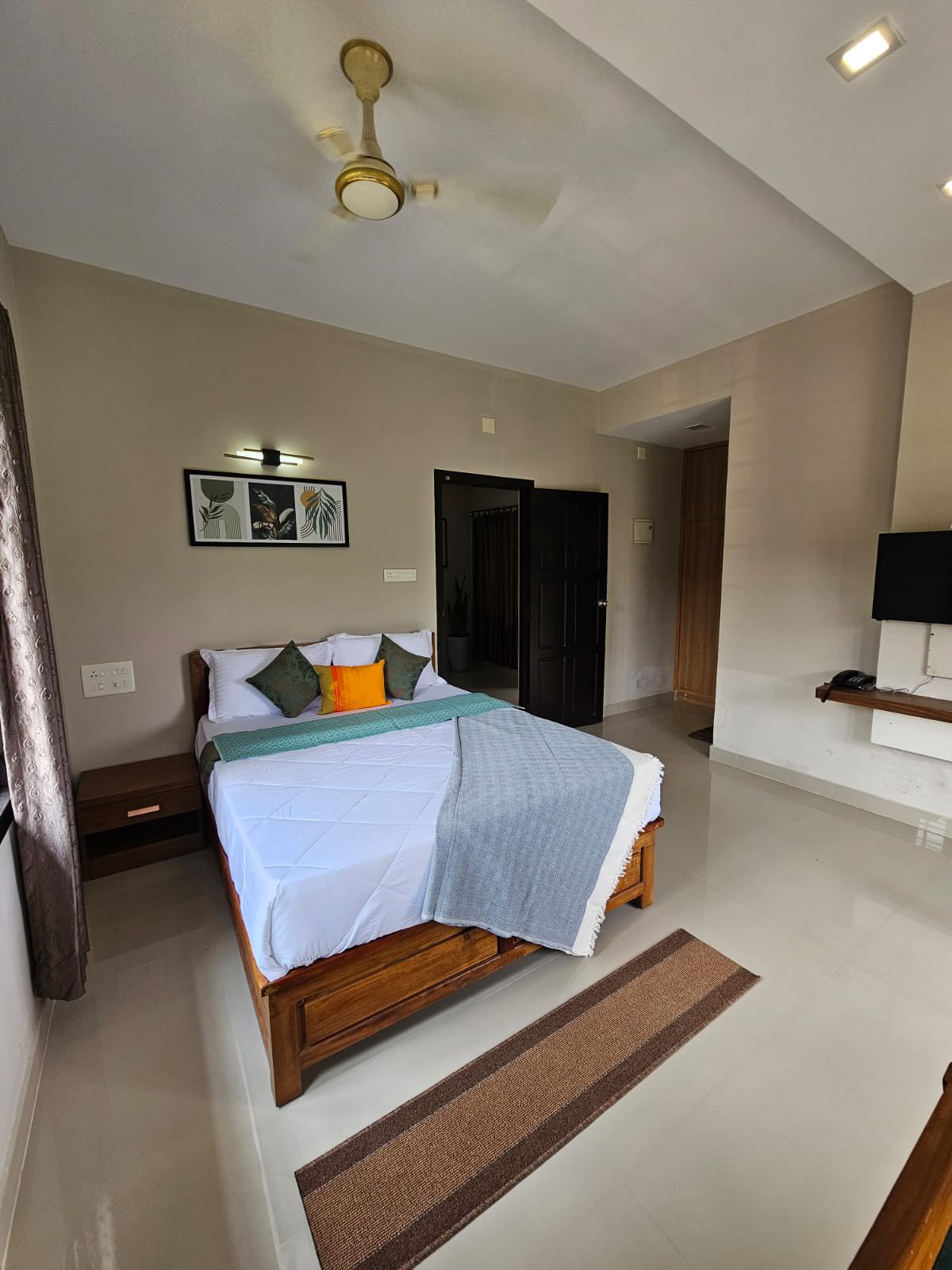 Deluxe Room – Lilac Hills